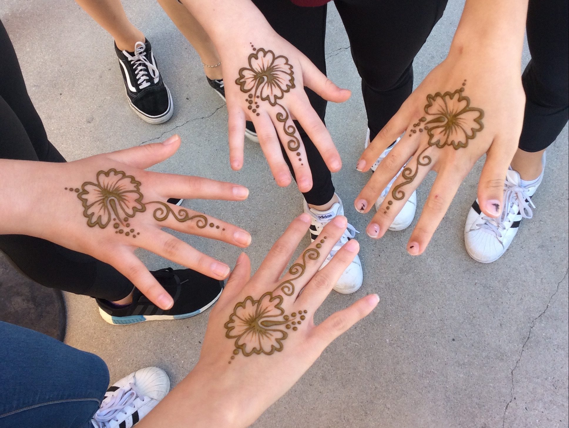 Private Bookings - SmileyOrca Facepaint & Henna